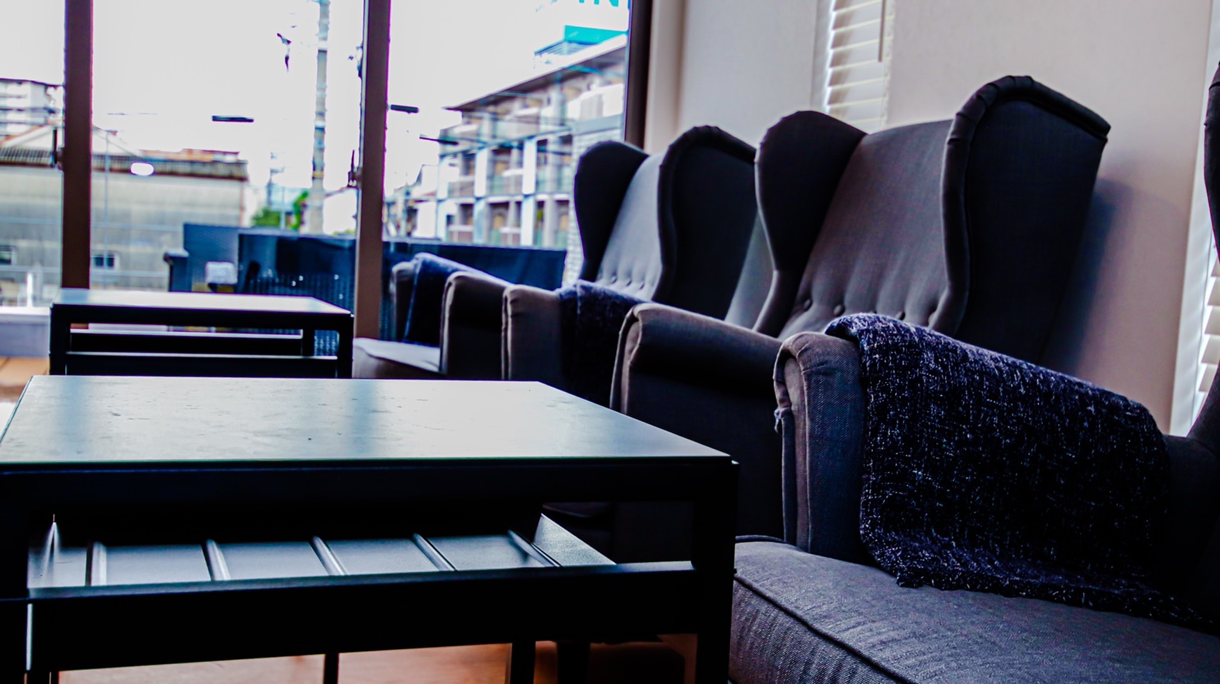 MARKS CAFE 公式ホームページ マークスカフェ – 名古屋市熱田区の真っ白な外観が目印のカフェです